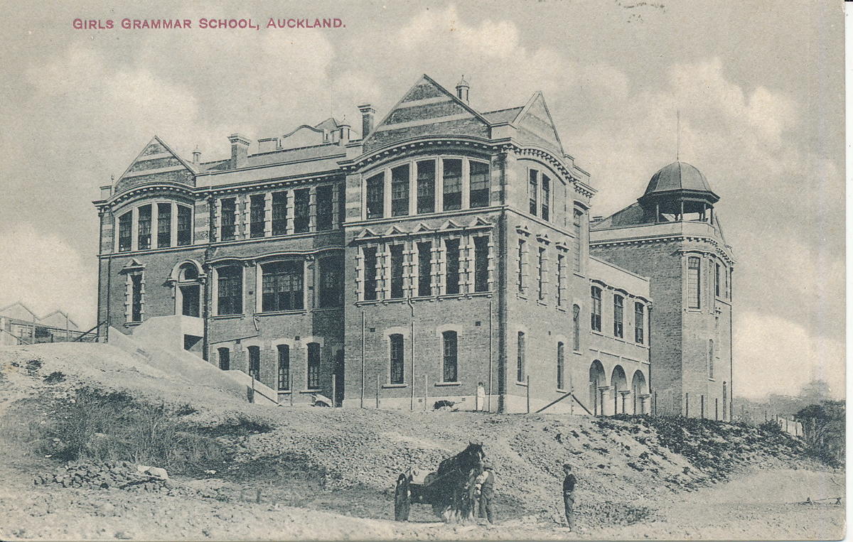 Postcard: Girls Grammar School - Centre for Gold Rush Collections