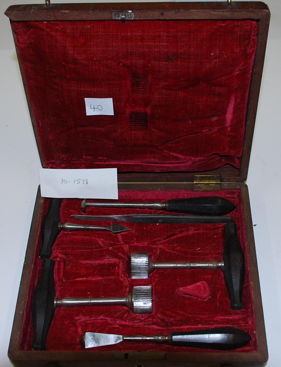Craniotomy Set Centre For Gold Rush Collections